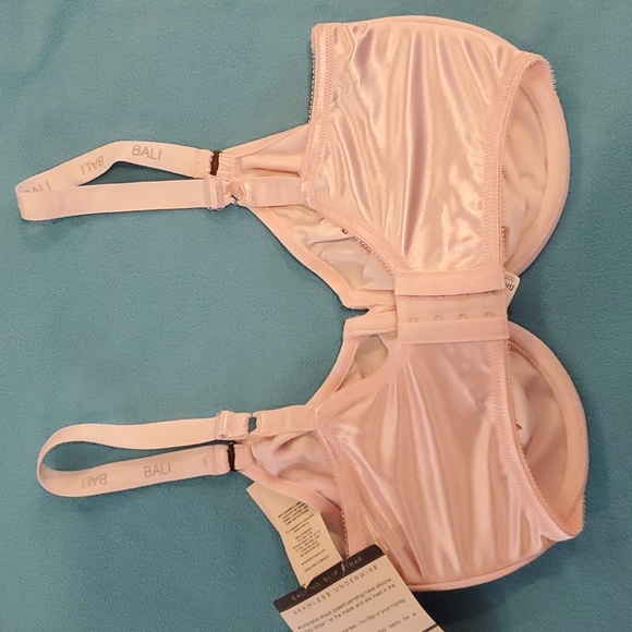 Bali | Intimates & Sleepwear | Bali Light Pink Underwire Bra Size 4ddd ...